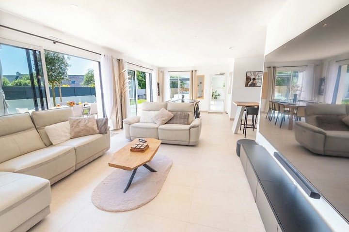 Villa Premium 10 Pers. Piscine Intérieure, Jacuzzi Et Billard à Erdeven - Erdeven