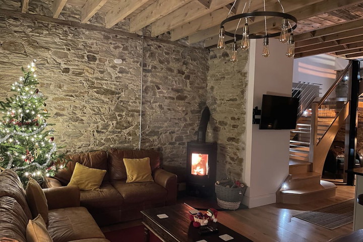 Beautifully Restored Victorian Coachhouse - Perranporth