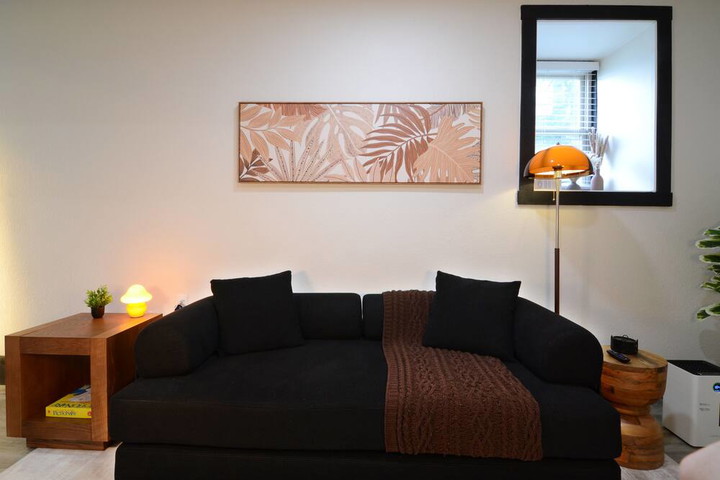Bluff Street Escape Modern 1br Near Downtown - Dubuque, IA