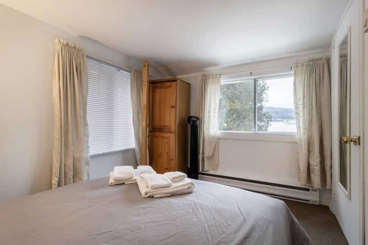 Rustic Chalet With View And Spa - Charlevoix Regional County Municipality