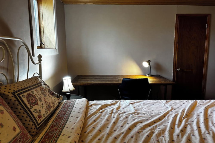 3 Bedroom Apt In A Housewalk Out Basement Aptseparate Entrabce - Fredericton