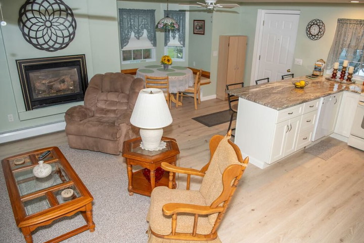 Less Than A Mile From Rwu, Walking Distance To Downtown  Historic Bristol - Rhode Island
