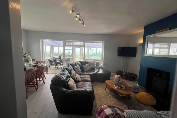 Three Bedrooms Beach House On A Private Beach - Bexhill