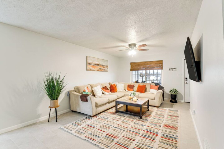 5 Mi To Museum Of The Great Plains: Home W/ Patio - Lawton, OK