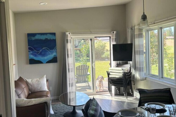 Sunflower Resort Balsam Cabin Is In The The Ultra Quiet Winthrop South Community, With A 10 Minute Walk To Downtown On The Pedestrian Trail. - Winthrop, WA