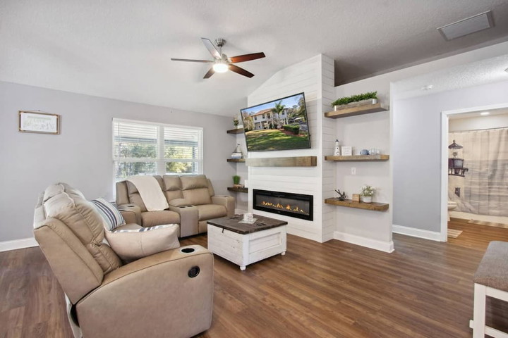Waterfront 3br Home | Private Boat Ramp & Firepit | 2 Small Dogs Welcome - Middleburg, FL