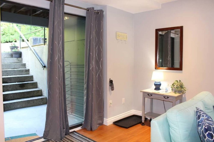 2-bedroom Basement Suite With A Separate Entrance - Abbotsford