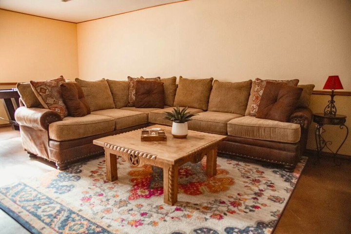Charming 3-bedroom House With Privacy Fence Backyard In Quaint Canyon. - Canyon, TX