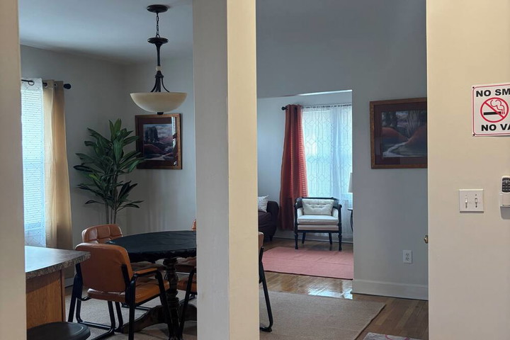 Charming 2-bedroom Apartment With Ac In Vibrant Detroit - Détroit, MI