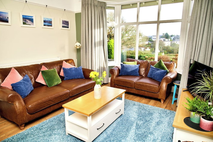 5 Star Cottage, Sleeps 8, Amazing Sea & Mountain Views - Porthmadog