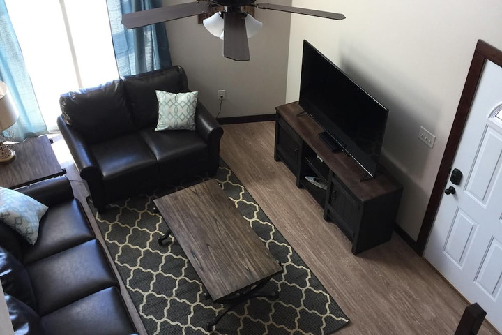 Spacioius Bridges Bay Cabin 3br/2ba+loft For Separate Kids Space - Sleeps 14 - Iowa