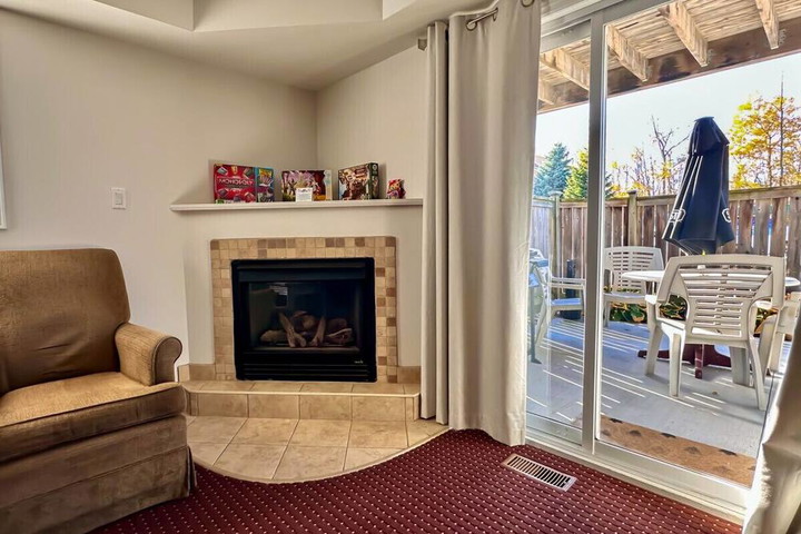 2 Bedroom Townhome Collingwood - Collingwood