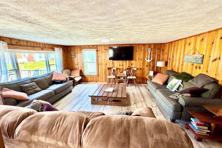5-bedroom House With Ac In Charming Conneaut Lake - Pennsylvania