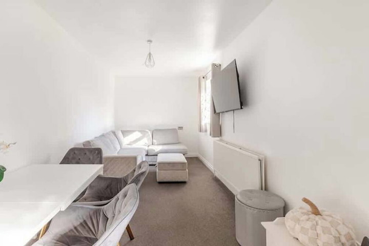 Spacious Riverside View Bungalow - Oxford