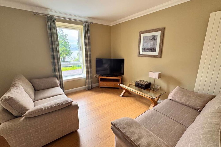Apartment 1 Lochside With Balcony - Glencoe