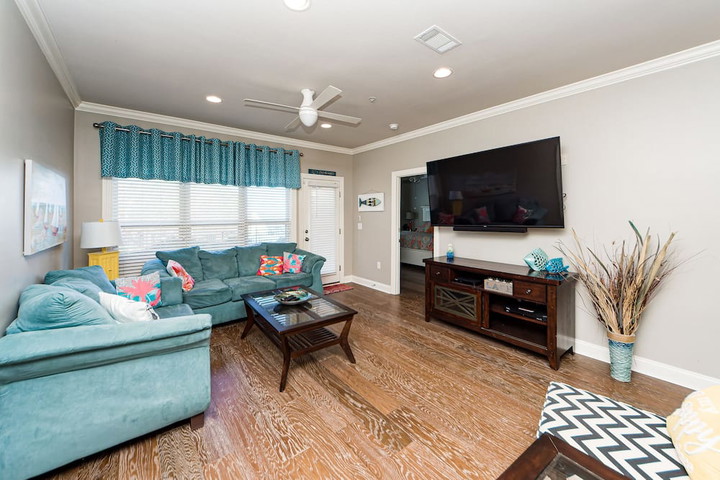Lakeside Vacationing Close To Golf Courses, Restaurants And Boat Rental Company! - Lake Marion, SC