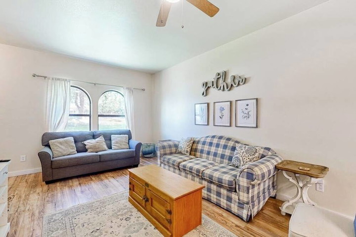 Blue Casa Rio | Riverfront Oasis With Private Beach, Deck & Fire Pit - Kingsland, TX