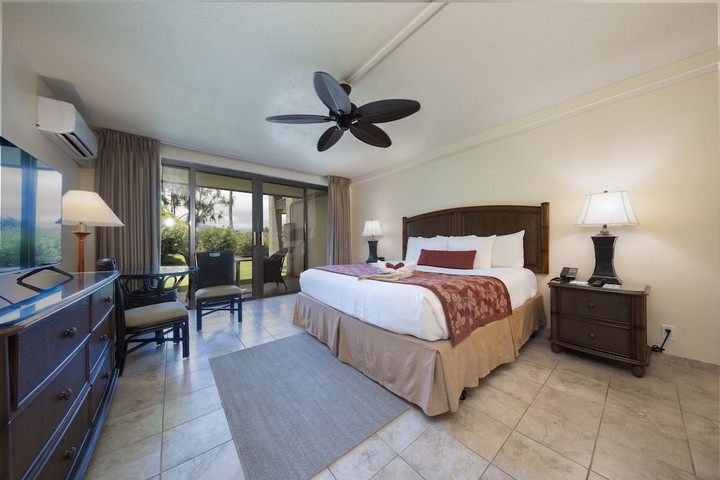 Award Winning Hanalei Bay Resort With Acclaimed Tennis | 4 Spacious Units | Pool - Kauai, HI