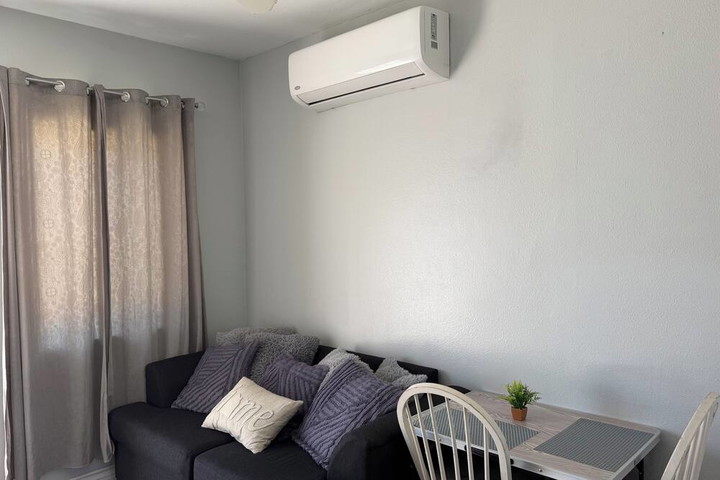 Guesthouse Near La & Disney - Norwalk, CA