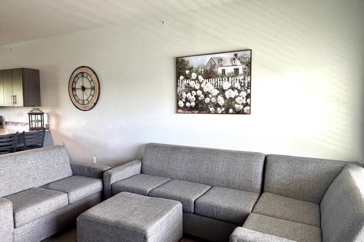 406 Affordable College-style Apartment, National Parks - Rexburg, ID