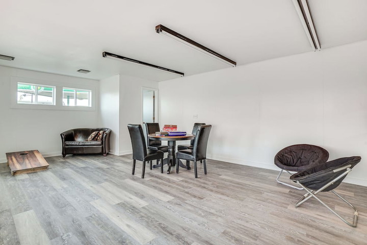 1 Mi To Shore: Lake Michigan Retreat W/ Game Room! - Two Rivers, WI