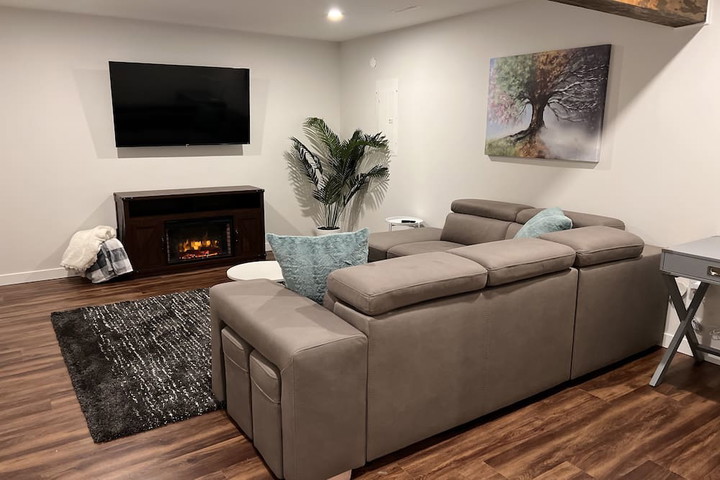 Feel At Home In This 2 Bedroom Basement Suite - Kamloops
