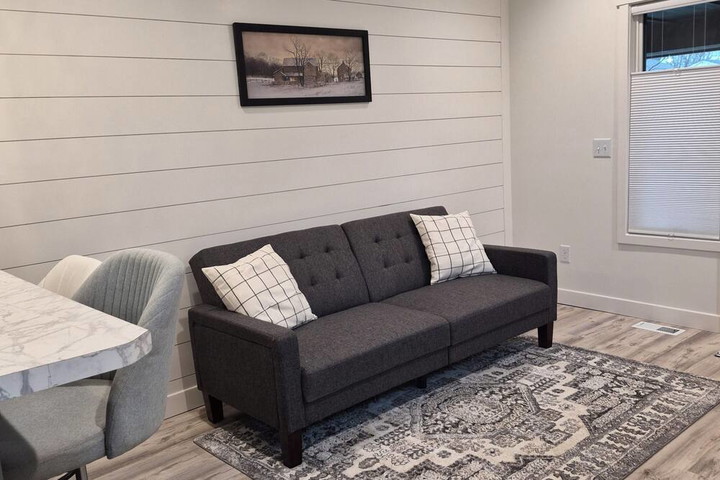 Cozy 1-bedroom Duplex In Greenfield With Ac. - Greenfield, IN