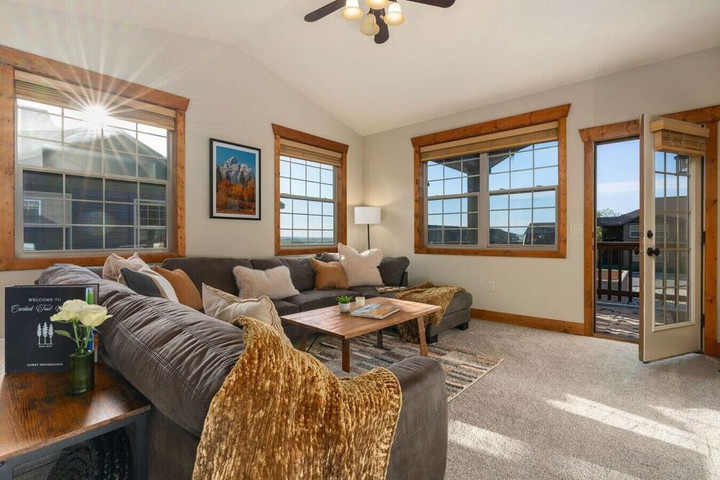 Crooked Trail Retreat - Driggs, ID