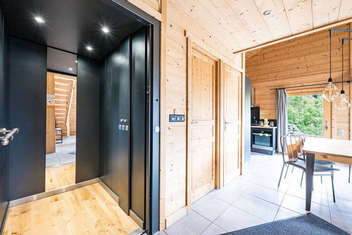 Chalet 'Fnire' Avec Vue Sur La Montagne, Jacuzzi Privatif Et Piscine Partagée - Manigod