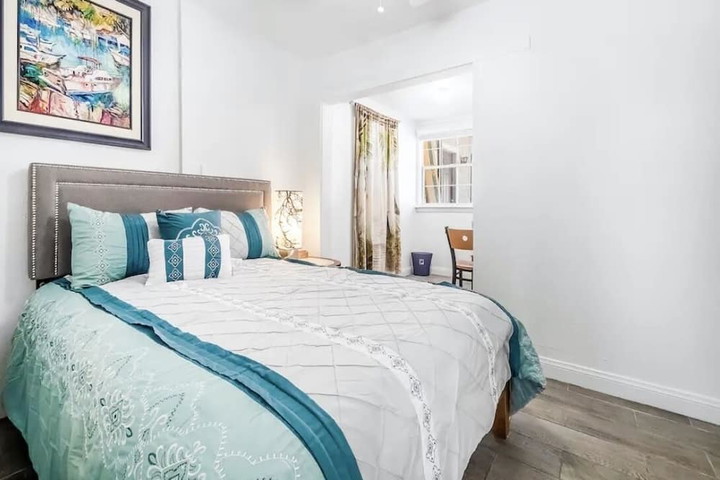 Cozy 2br Bungalow By The Beach, Coffee, And Dining. Walking Score 10/10 - オーシャンサイド, CA