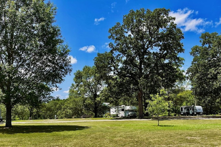 Rv Site #12 Ouachita Campground At Edendell - Arkansas