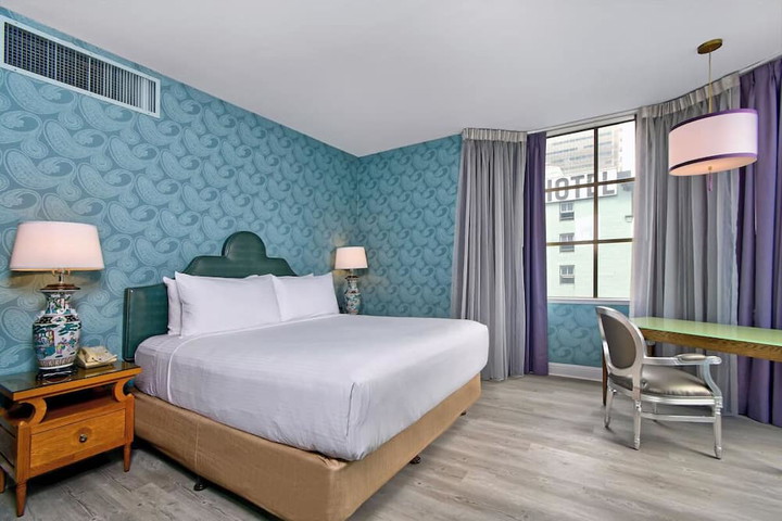 Victorian Charm, Rooftop Pool Access, Walk To Civic Attractions - San Francisco, CA