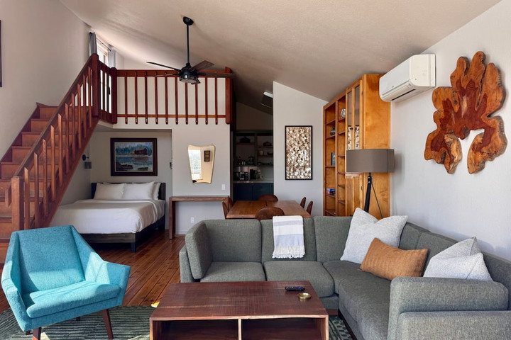 Ocean Cove Inn - Ocean View Loft - Yachats, OR