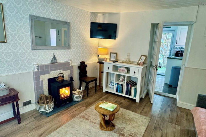 Quaint Irish Cottage In The Very Heart Of Kinsale Town - Kinsale