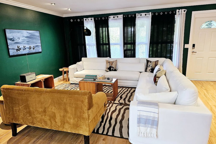 Resort Style Pool Home, 1 Mi. To Palm Beach Island - Palm Beach, FL