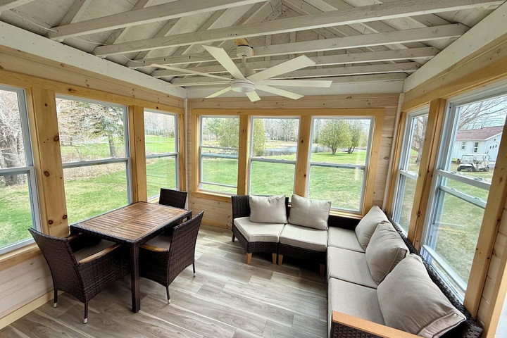 Cozy Cottage Minutes From Acadia National Park & Downtown Bar Harbor - Sleeps 6. - Bar Harbor, ME