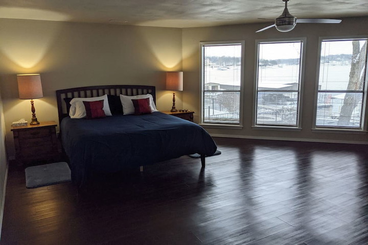 Luxury Lake Front At The Corner Of Duck Creek And The Main Lake. - Oklahoma