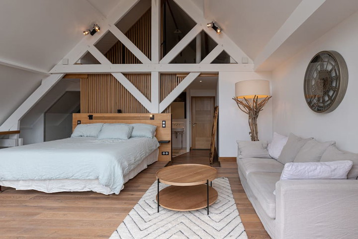 Suite Cathédrale - Ty Castel B&b With Shared Pool, Garden, And Wi-fi - Baden