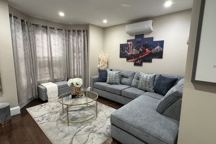 Hidden Gem 2 Br/1ba Near Zoo 3 Mil Downtown Fenway - Dorchester, MA