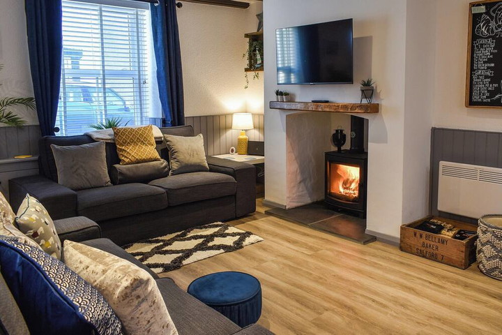 2 Bedroom Accommodation In Conwy - Conwy