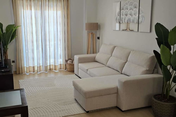 Enjoy A Comfortable Stay In This Cozy Apartment. Ideal For Up To 3 Guests, It Features 1 Bed, 1 Sofa Bed, Wifi, A Living Room With Tv, A Dining Area, And A Fully Equipped Kitchen. The Complex Also Offers A Shared Swimming Pool And On-site Parking For You - Carthagène, Espagne