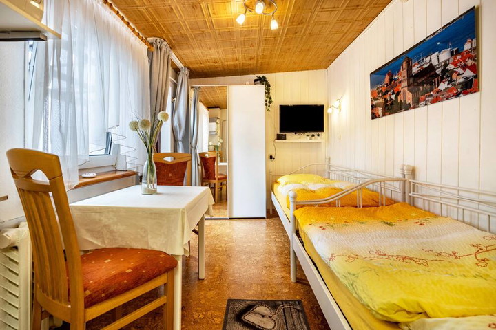 Studio 'Ferienzimmer Norbi Stralsund' Avec Terrasse Privée Et Wi-fi - Mer Baltique