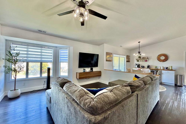 Charming 2-bedroom Condo In Greenville Near Ecu And Ecu Health - Greenville, NC