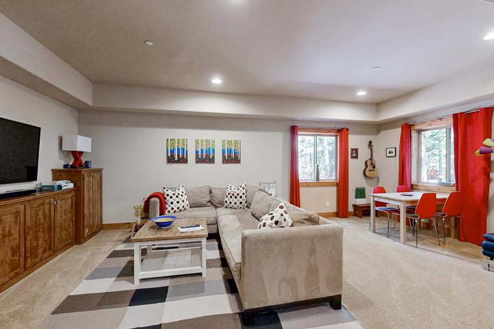 Modern Cabin With Golf Course & 5-star Amenity Access Nearby - Truckee, CA