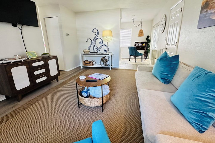 Sunny St. Pete ️ 2 King Beds  Close To Downtown & Beaches - St. Petersburg, FL