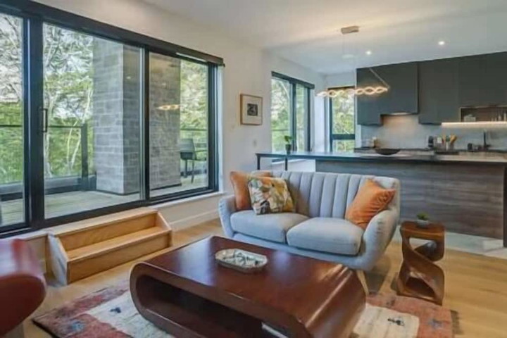 Penthouse At The Foot Of Mont Orford! Spas & Pool - Orford, QC