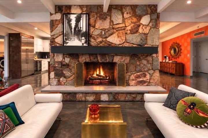Custom Mid Century! Game Room, Sleeps 15.  4 King Rooms. Theatre Room. - Mesa, AZ