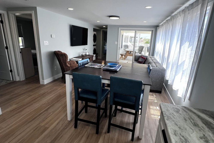 Beach Block In Beach Haven - 3 Bedrooms + 2 Full Baths - Unit 1 Of Duplex - Beach Haven, NJ