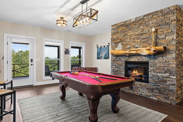 Mtn View & Game Room In Morganton: Spacious Cabin! - Murphy, NC