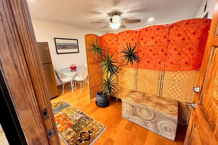 Adorable 1 Bedroom House 8 Min From La Jolla! - Del Mar, CA